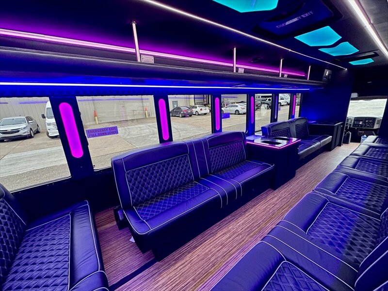 27131c001c_800 – Global Motor Coach